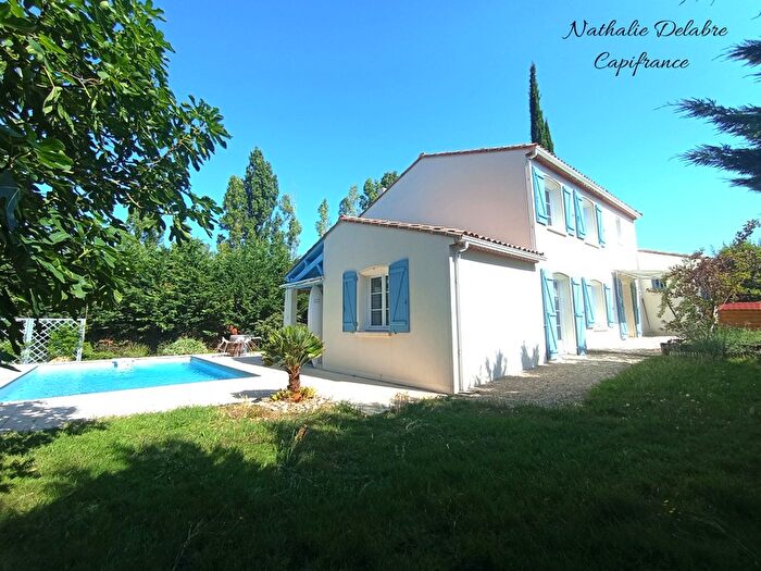 Niort, Nord : Maison 8 pièces à vendre