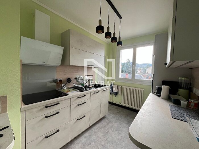 Appartement à louer - Autun, Centre-ville - 3 pièces - 2 chambres