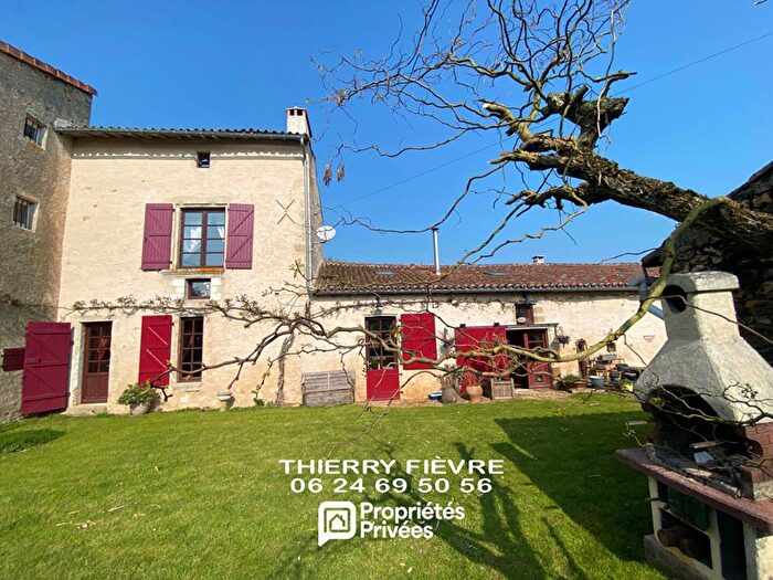 Maison à vendre - Saint-Loup-Lamairé - 8 pièces - 3 chambres
