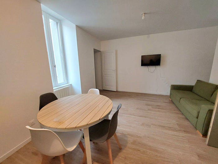 Appartement 2 pièces à Centre Ville, Saint-Jean-d'Angély, à louer