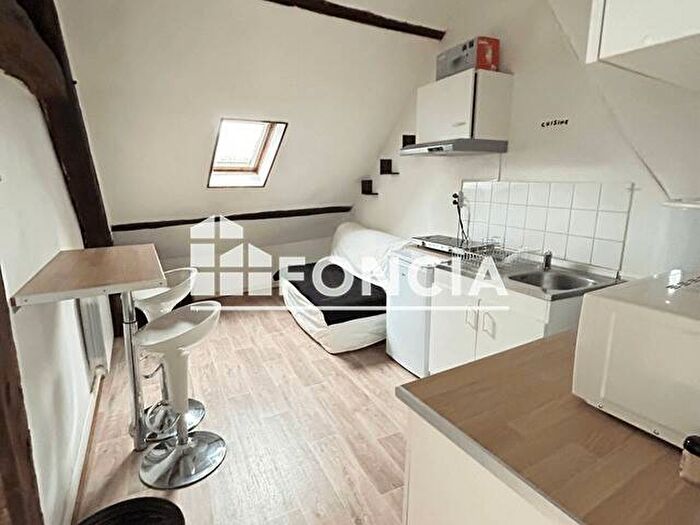 Appartement à louer - Plateau, Laon - 2 pièces - 1 chambre