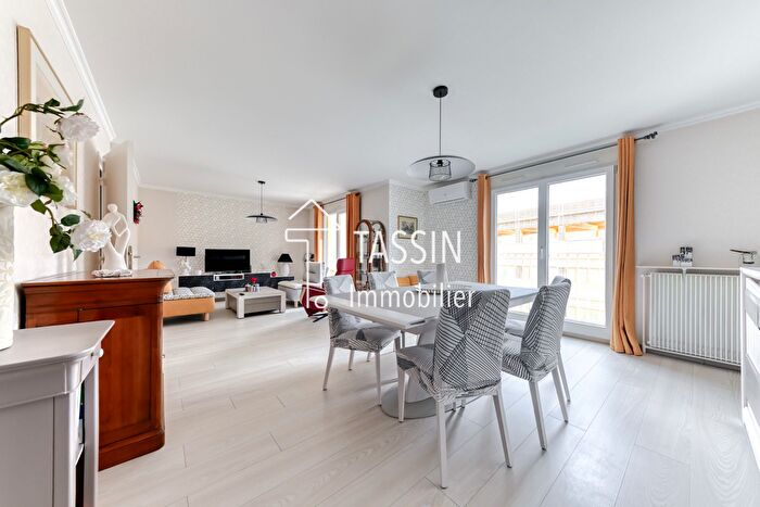 Appartement 4 pièces à vendre à Tassin-la-Demi-Lune, Charles de Gaulle