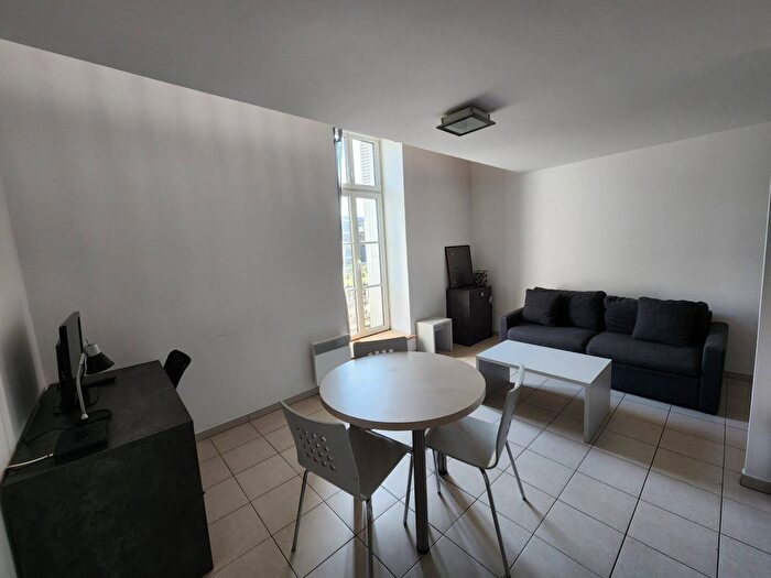 Appartement à louer - Brivazac, Pessac - 2 pièces - 1 chambre