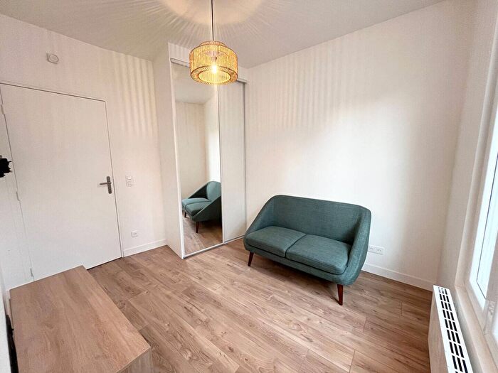Appartement 2 pièces à Agent Sarre-Centre-Les Vallées-La Garenne, Colombes, à louer