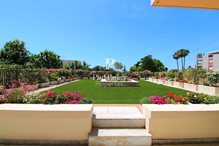 Appartement 4 pièces à Antibes, Antibes-les-Pins, Trianon, Le Fournel, Peyregoue, à vendre