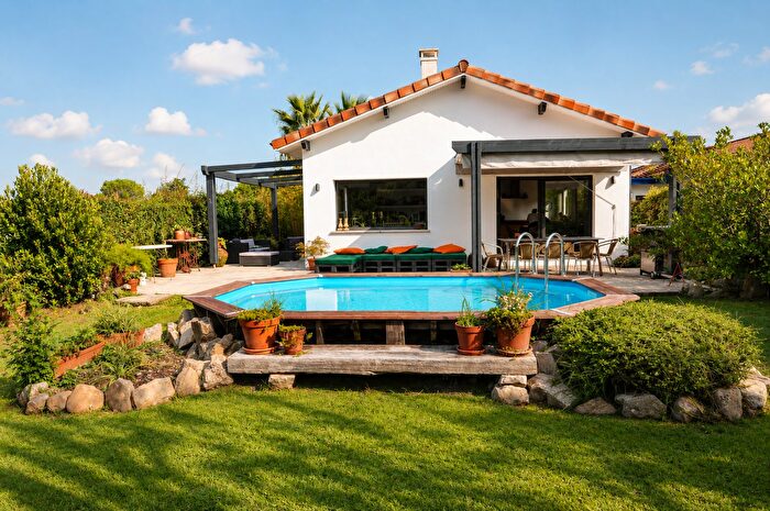 Maison 4 pièces à Urrugne, à vendre
