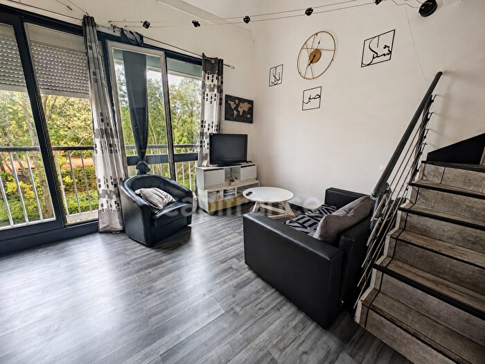 Appartement 2 pièces à Évry, Les Epinettes, à vendre
