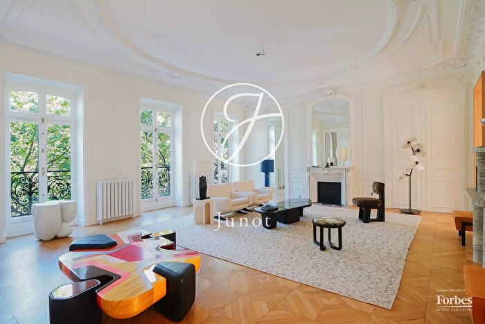 Paris 8ème, Elysée, Madeleine - Appartement 6 pièces à vendre