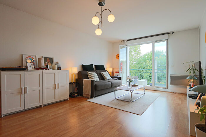 Le Raincy, Montfermeil, Grands Côteaux : Appartement 2 pièces à vendre