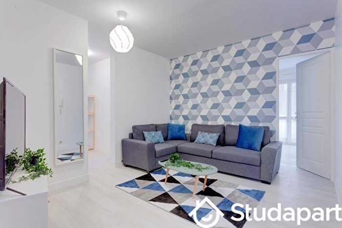 Appartement à louer - Aguado, Évry-Courcouronnes - 1 pièce - 2 chambres