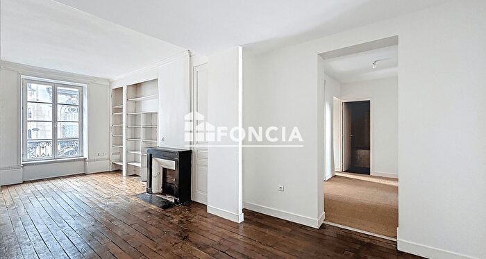 Appartement à vendre - Limoges, Centre-ville, Hôtel de Ville, Emailleurs - 5 pièces - 3 chambres