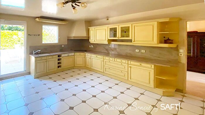 Maison à vendre - Saint-Germain-lès-Corbeil - 7 pièces - 4 chambres