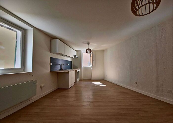 Appartement à louer - Centre Ville, Aubagne - 3 pièces - 2 chambres