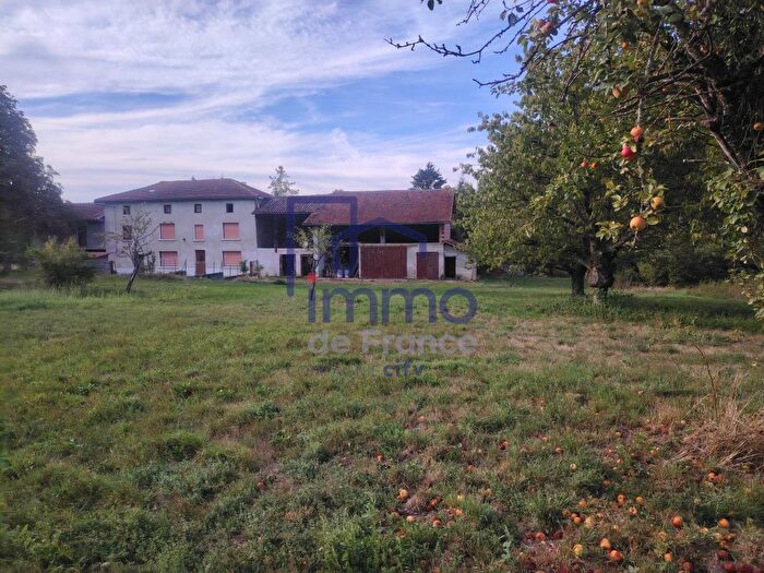 Maison 5 pièces à vendre à Sainte-Anne-sur-Gervonde