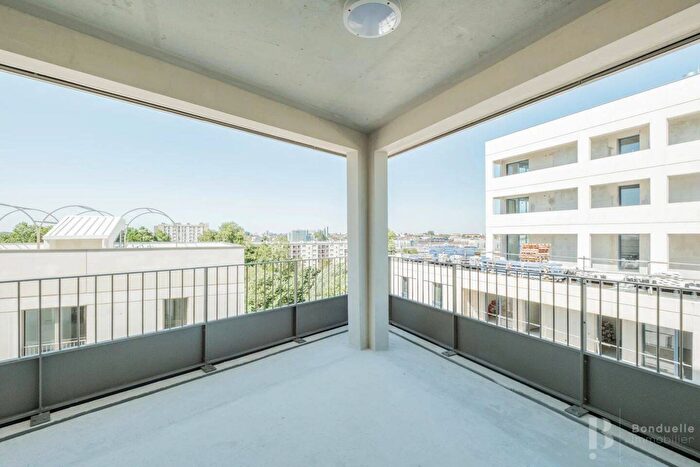 Appartement à louer - Bordeaux Sud - 4 pièces - 3 chambres