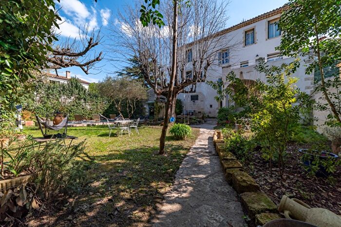 Maison à vendre - Sommières - 15 pièces - 8 chambres