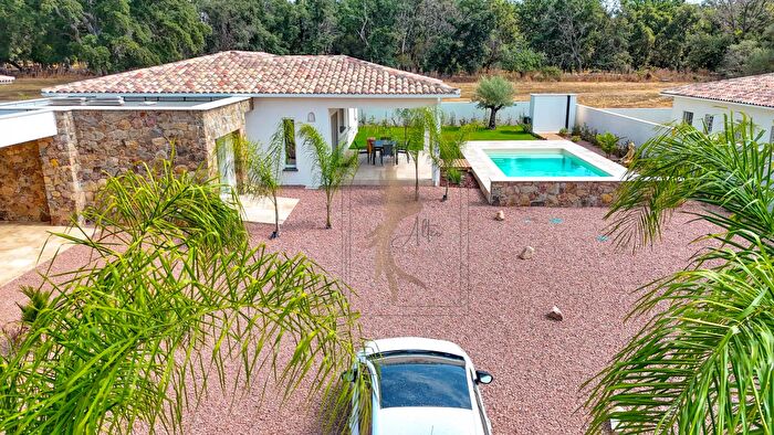 Maison à vendre - Prunelli-di-Fiumorbo - 6 pièces - 4 chambres