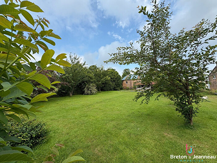 Maison à vendre - Saint-Denis-de-Gastines - 5 pièces - 3 chambres