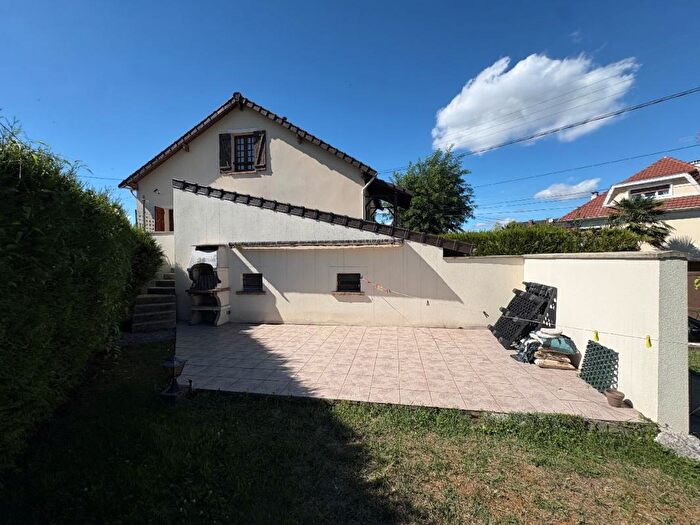 Maison 5 pièces à vendre à Montfermeil, Franceville