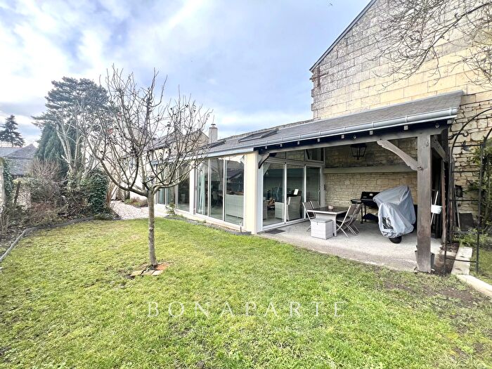 Maison à vendre - Saumur - 10 pièces - 6 chambres