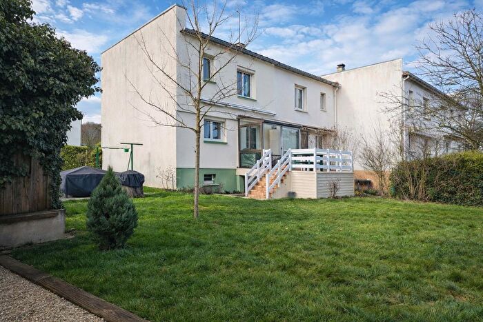 Maison à vendre - Chenôve, Chenôve - 4 pièces - 3 chambres