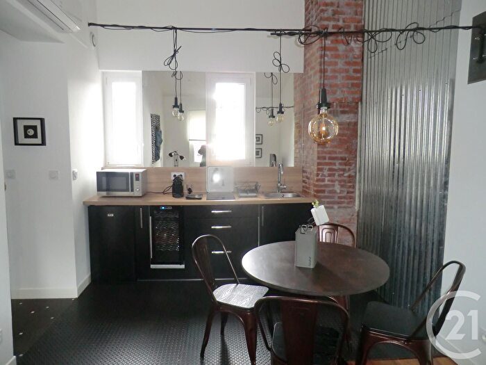 Appartement à louer - Brive-la-Gaillarde, Centre-ville, Pont Cardinal, Champanatier - 3 pièces - 2 chambres