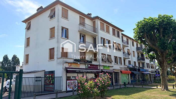 Appartement 4 pièces à Montmorency, Centre Montmorency, à vendre
