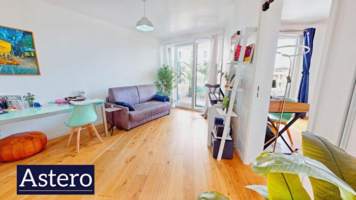 Appartement à vendre - Clichy, République, Victor Hugo - 2 pièces - 1 chambre