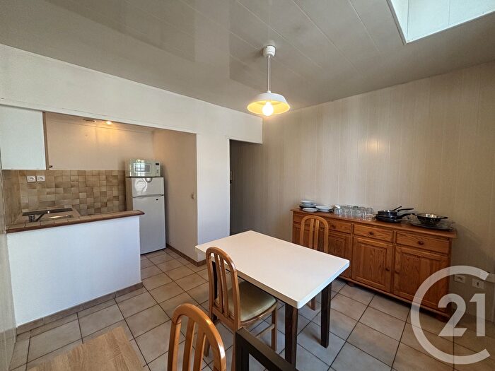 Appartement 2 pièces à Nîmes, Jean Jaurès, à louer