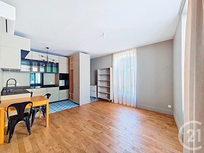 Appartement 2 pièces à vendre - Sathonay-Camp
