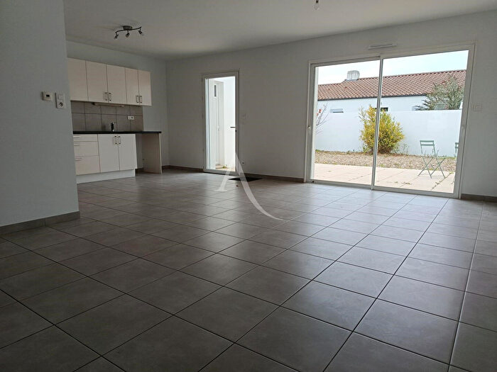 Maison à vendre - Challans, Centre-ville - 4 pièces - 3 chambres