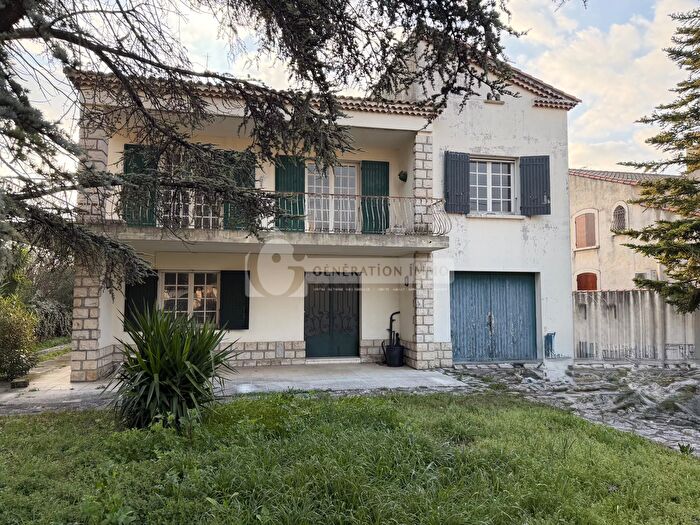 Maison à vendre - Arles, Barriol - 9 pièces - 3 chambres
