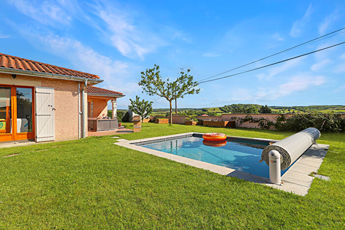 Sainte-Anne-sur-Gervonde : Maison 6 pièces à vendre