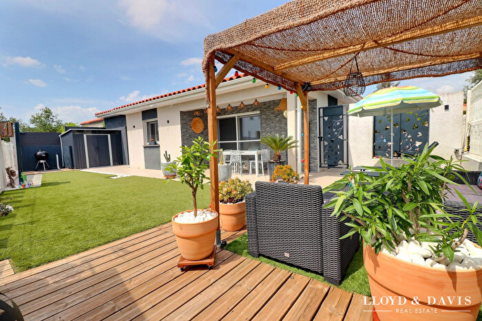 Maison à vendre - Tresserre - 4 pièces - 3 chambres