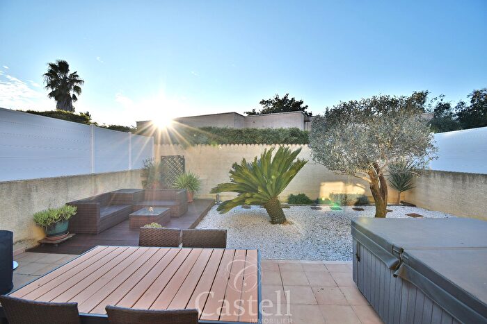 Maison à vendre - Agde, La Ville - 4 pièces - 3 chambres