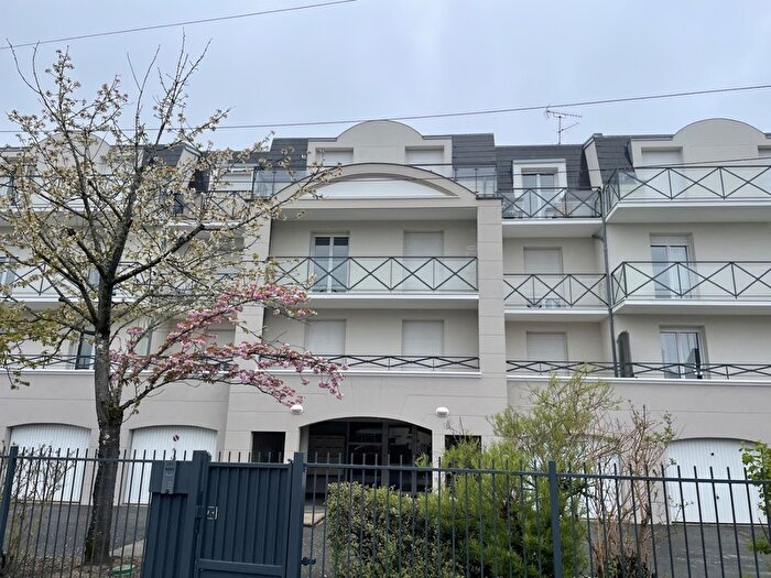 Appartement à vendre - Fleury-les-Aubrais, Gare, Bannier, Bustière, Dessaux - 2 pièces - 1 chambre