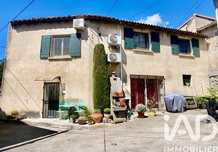 Maison 4 pièces à Fontvieille, à vendre