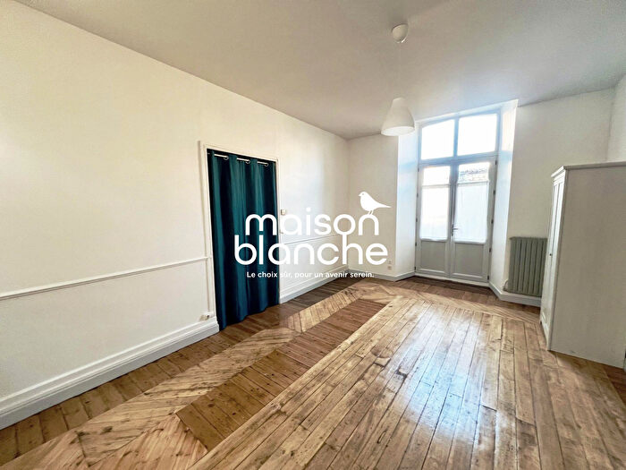 Appartement à louer - Saint-Maixent-lécole - 2 pièces - 1 chambre