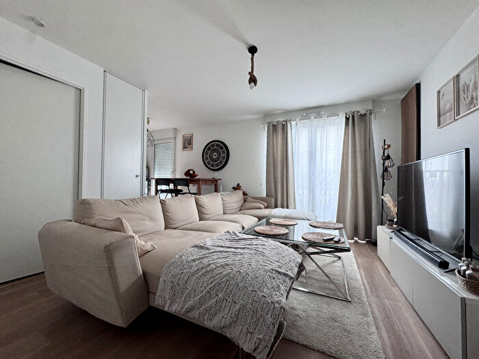 Appartement à vendre - Louvres - 2 pièces - 1 chambre