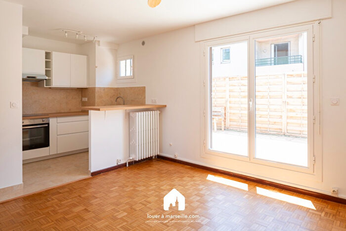 Marseille e, Saint-Pierre - Appartement 2 pièces à louer