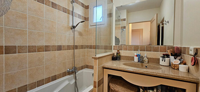 Appartement à vendre - Mallemort - 2 pièces - 1 chambre