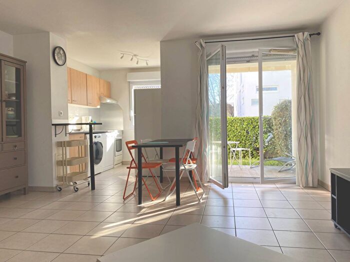 Appartement à louer - Poste Mairie, Talence - 3 pièces - 2 chambres