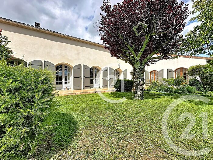 Maison 8 pièces à Boutiers-Saint-Trojan, à vendre