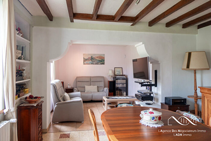 Maison à vendre - Saint-Martin-dAbbat - 7 pièces - 4 chambres