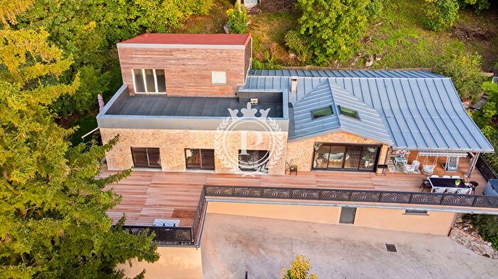 Maison 8 pièces à vendre à Chessy