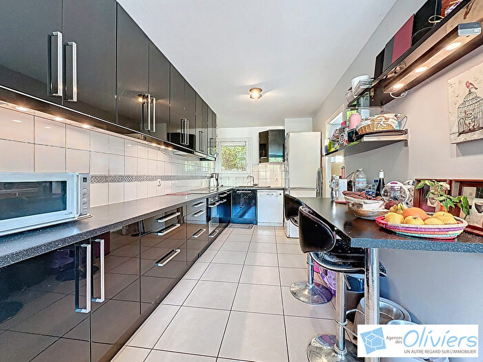 Maison 6 pièces à Voisins-le-Bretonneux, à vendre