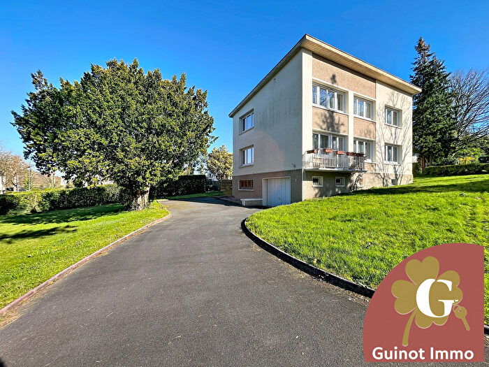 Maison à vendre - Lillebonne - 8 pièces - 5 chambres