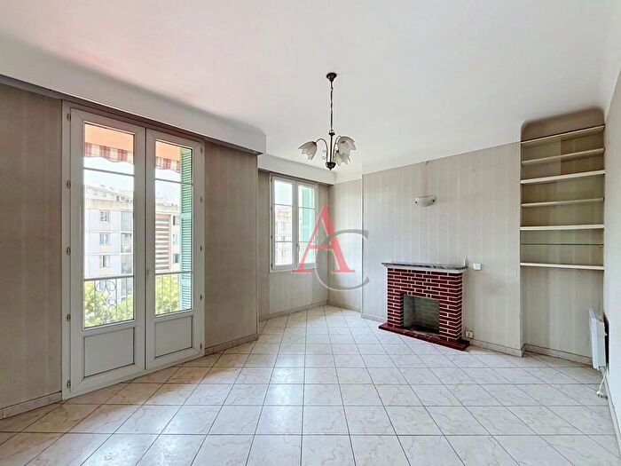 Nice, Pasteur : Appartement 3 pièces à vendre
