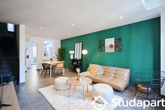 Appartement à louer - Saint Acheul, Amiens - 1 pièce - 2 chambres