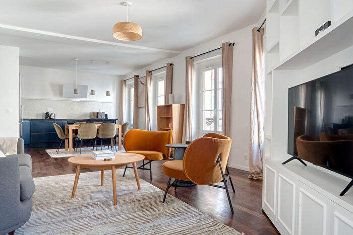 Appartement 4 pièces à louer à Paris 18ème, Montmartre, Sacré Coeur, Abbesses